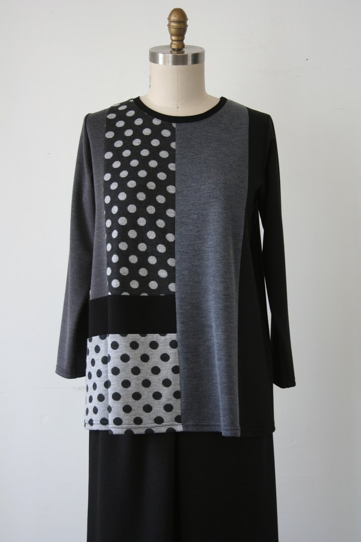 Christopher Calvin Gray Tunic Top 8500 SOLD OUT | chicdoor.com